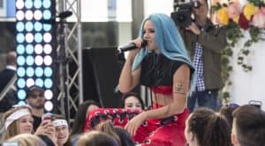 Is Halsey Black? White? Mixed Race? Other? Race & Ethnicity Revealed ...