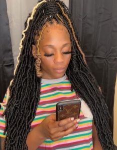 33 Butterfly Locs Hairstyles, With Examples & How To Guide - That Sister
